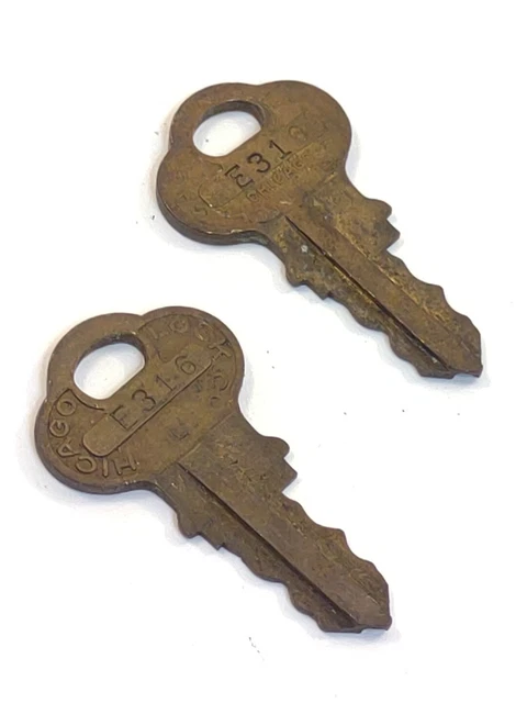 VINTAGE CHICAGO LOCK Company Key Brass Co Logo #316 Lot Of 2 $7.50 ...