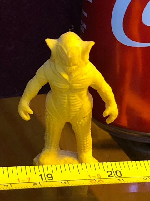 ACTION FIGURE ULTRAMAN ULTRA MAN Rare Official Monster Small Yellow £13 ...