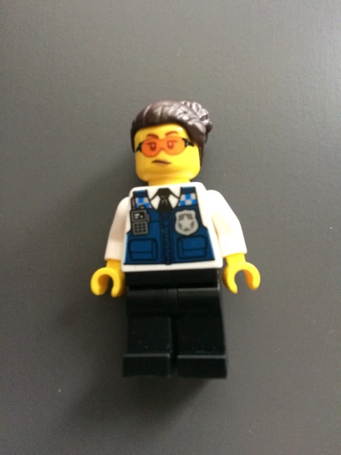 LEGO MINIFIGURE LEGO City Police Officer Gracie Goodhart £3.60 ...