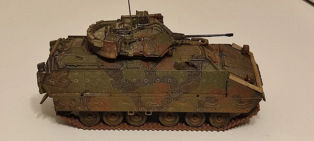 M 2 A2 Bradley - Revell 03124 1:72 - Super gebaut EUR 25,00 - PicClick DE