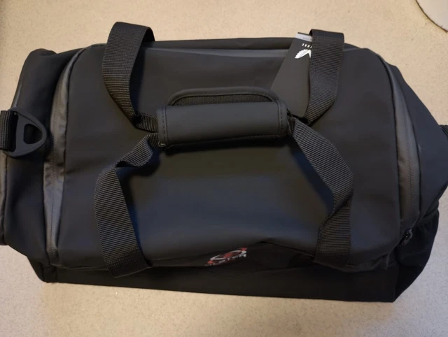 BNWT CASTORE ULSTER Rugby 2025/26 Players' Holdall, Kitbag. Ireland ...