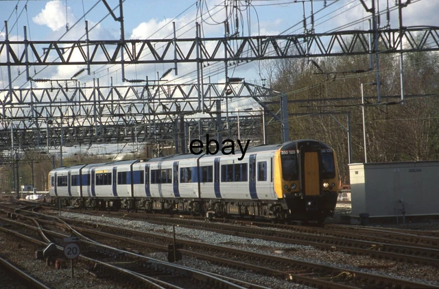 35MM RAILWAY SLIDE- EMU Class 350. 350120 @ Nuneaton £2.99 - PicClick UK