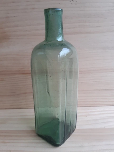 RARE BOUTEILLE À pans carré verre soufflé bleu Gresigne antique square ...