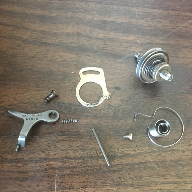 VINTAGE SINGER MODEL 128 Sewing Machine Thread Tensioner Complete $20. ...