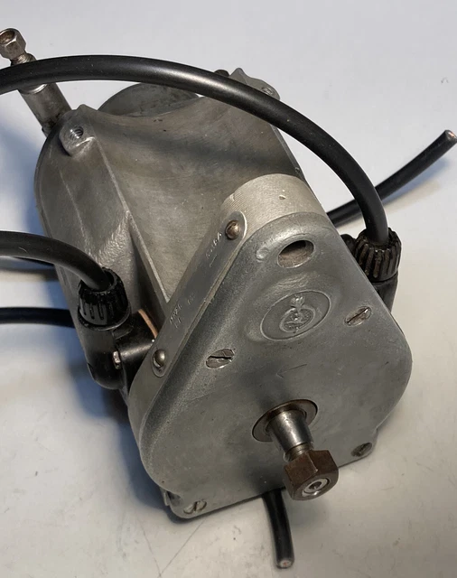 VINTAGE LUCAS MN2 Magneto Triumph 5T vertikale Zwillingsfunken blau EUR ...