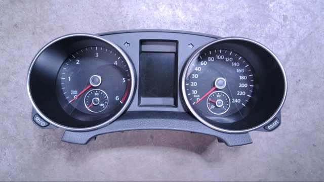 TACHOMETER TACHO KOMBIINSTRUMENT 5K7920881A VW Golf Cabrio 1.6 TDI Bj ...