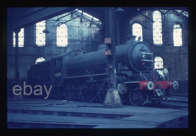 ORIGINAL 35MM slide - ex LNER 62005 on shed at Leeds Holbeck 17.12.67 ...