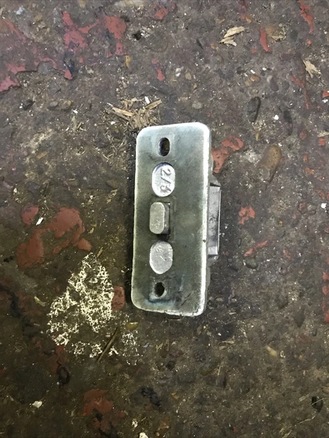 RENAULT TRAFIC VIVARO Primastar Sliding Door Catch Guide 075740 ...