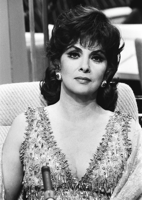 GINA LOLLOBRIGIDA-ITALIAN ACTRESS- Model-High Profile 1979- 5x7 Photo £ ...