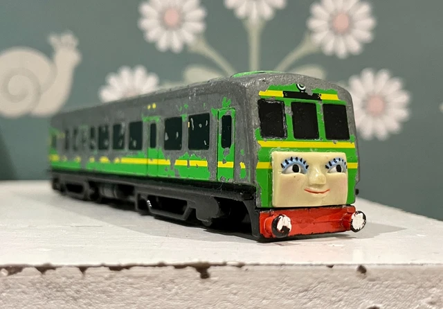 ERTL DAISY THOMAS the Tank Engine & Friends train moulé sous pression ...