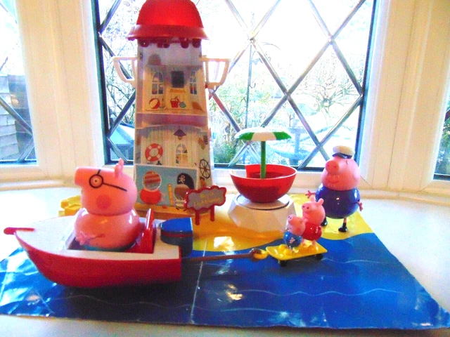 PEPPA PIG BEACH Lighthouse Mega Set With 4 Figures £31.99 - PicClick UK