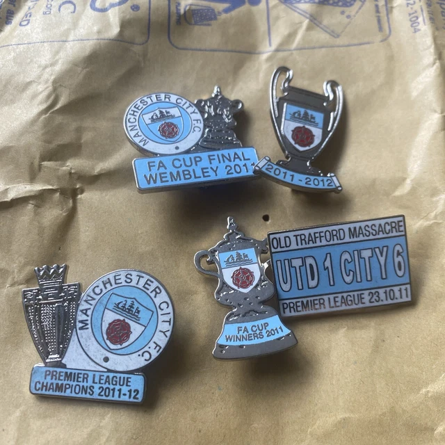 MANCHESTER CITY FC Enamel Crest Vintage Pin Badges X 5 £9.99 - PicClick UK