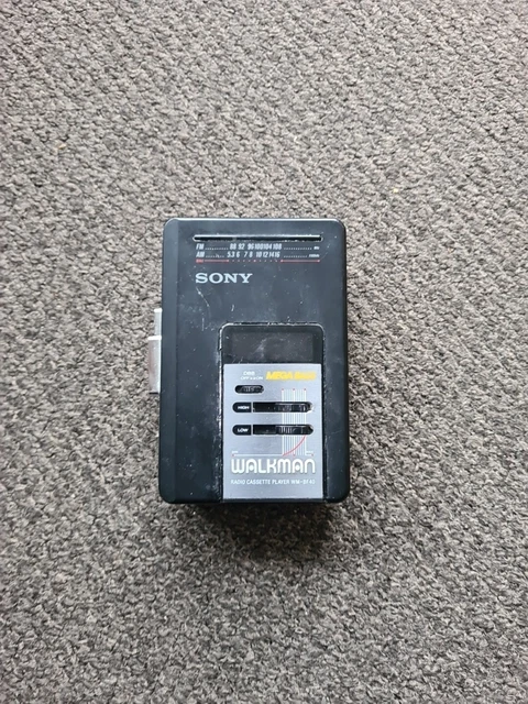 SONY MEGABASE WALKMAN Radio Cassette Player Wm Bf40 £8.00 - PicClick UK