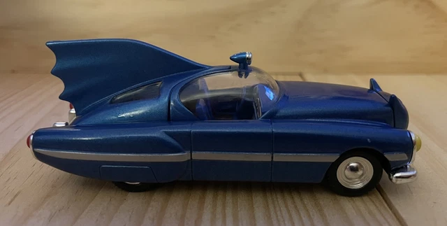 CORGI 1/43 SCALE 1950s Batmobile Model No. 77314. REISSUE Unboxed £8.99 ...