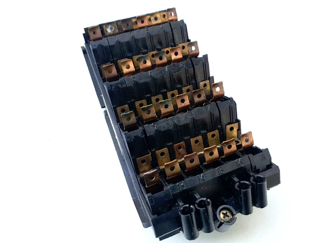 MERCEDES W124 CE TE Fuse Box - A1245402050 £29.95 - PicClick UK