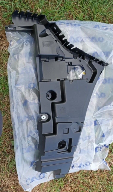 GENUINE VOLVO XC60 2008-2017 MK1 Rear Bumper Right Side Bracket ...