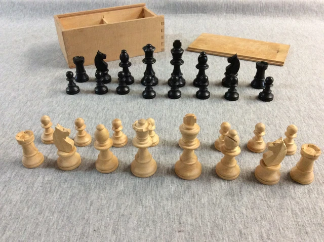 WOODEN CHESS SET with Box Staunton Style 68mm Tall King £18.00 ...