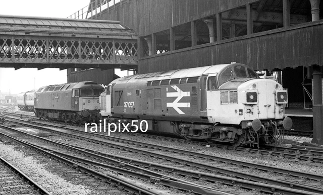 ORIGINAL RAILWAY NEGATIVE. Loco 37057. Manchester Victoria 1992 £4.99 ...