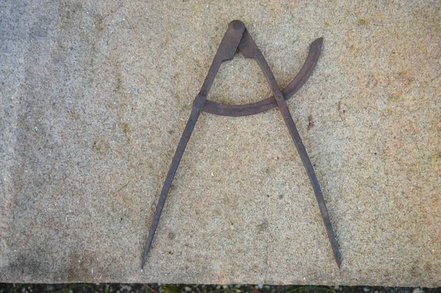 ANCIEN COMPAS DE Tailleur de Pierre en Fer Forgé Epoque XVIIIe / XIXe ...
