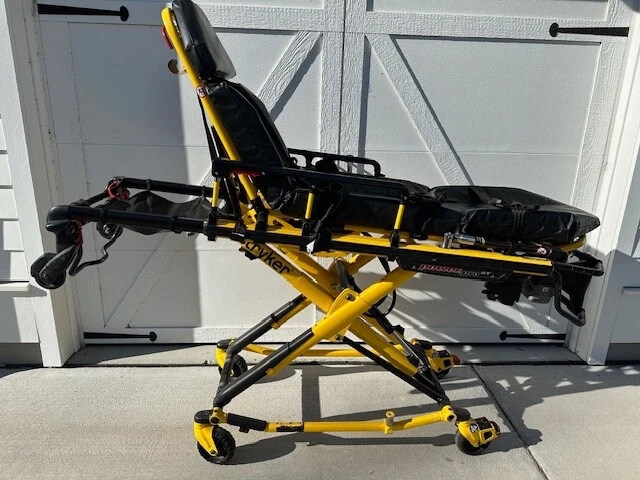LIT D'AMBULANCE STRYKER Power Pro XT 6506 700 lb Gurney EMS avec kit de ...