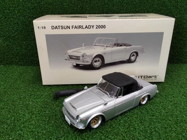 AUTOART MILLENNIUM 1/18 Echelle Datsun Fairlady 2000 (Argent) Modèle Avec Boîte EUR 524,32 ...