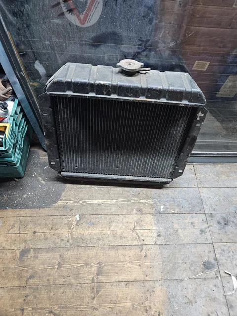 FORD CAPRI MK1 Mk2 Mk3 RS3100 GXL GT 3.0 v6 Large Notch Top Radiator 3 ...