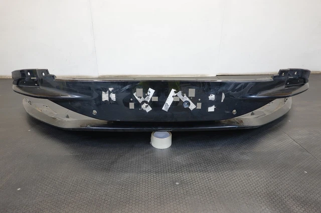 GENUINE ASTON MARTIN DB11 2017-on REAR BUMPER CENTRE PANEL p/n HY53 ...