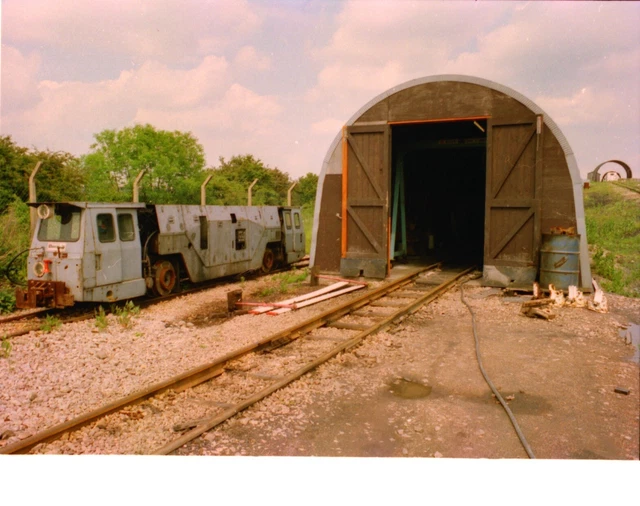 35MM NEGATIVE ORG+COPYRGT DIESEL LOCO CHANNEL TUNNEL CONSTRUCTION SHED ...