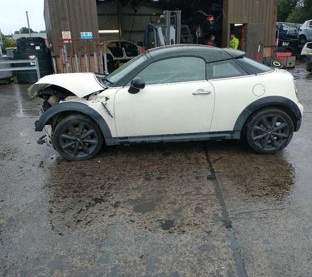 COUPE WING LINER SPLASH GUARD Mk1 (R58) Rear Right 51717190608 MINI ...