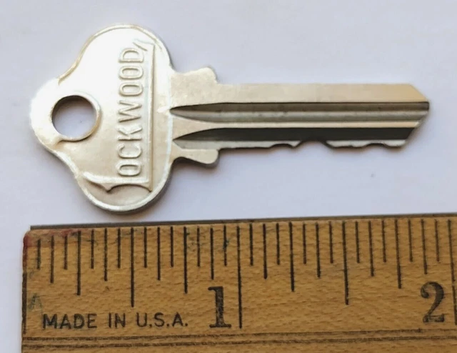 VINTAGE KEY LOCKWOOD Howe MFG Fitchburg Mass Appx 2” Replacement ...