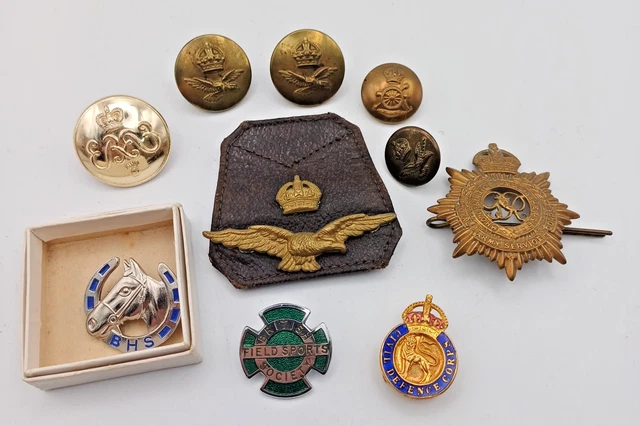 COLLECTION OF BADGES & Buttons, RAF, Army, Cheney, Gaunt, Civil Defence ...