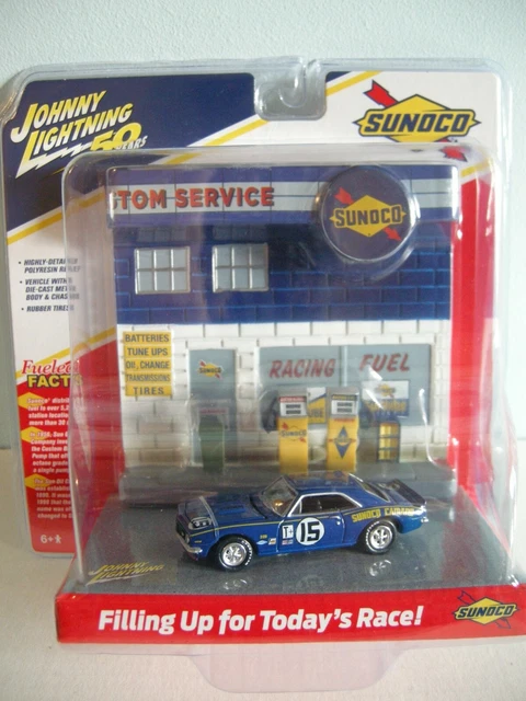 JOHNNY LIGHTNING 1967 CAMARO SS, Sunoco DIORAMA - Rare USA SEULEMENT ...
