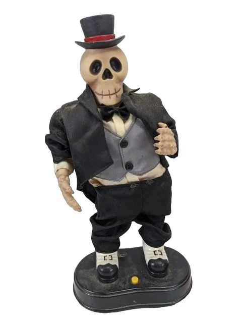 VTG 1998 GEMMY Hip Swinging Halloween Skeleton - Display Pc. Not ...