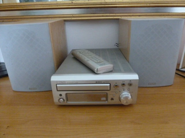 DENON HIFI SYSTEM (UD-M31) CD player, Amplifier, Tuner, Remote & SCM51 ...