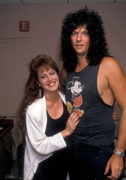 JESSICA HAHN AND radio host Howard Stern at The Howard Stern - 1989 Old ...