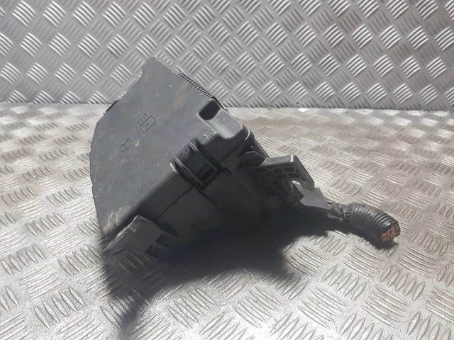 FORD FIESTA TITANIUM Mk7 Engine Bay Fuse Box 8V5114A07Ca £14.99 ...