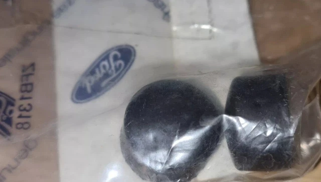 FORD FIESTA MK5 C-Max.New Genuine Ford Windscreen Wiper Arm Cap x 2. ...