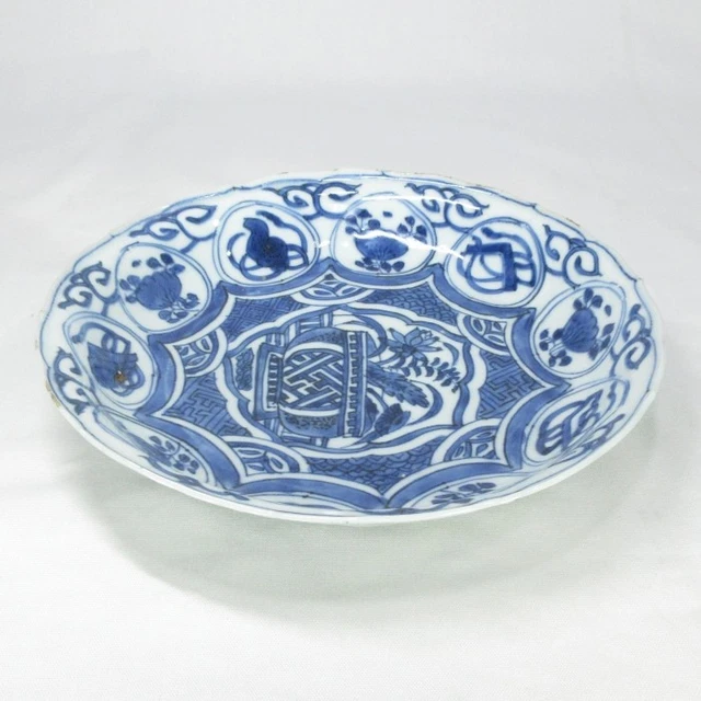 P0860: CHINESE OLD blue-and-white porcelain plate with fine tone of ...