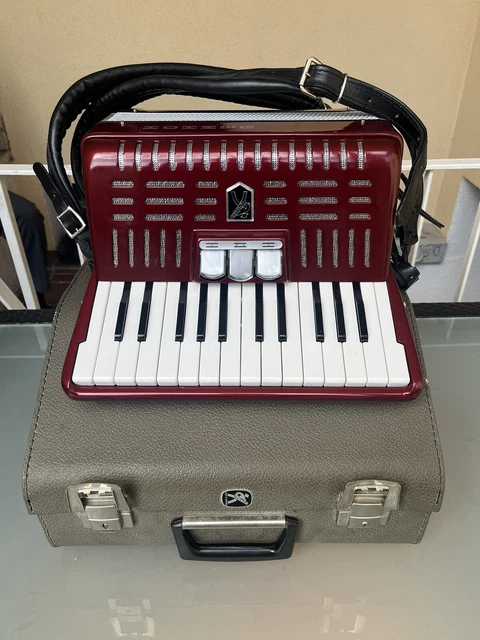 AKKORDEON HOHNER STUDENT IV N Rot 40 Bass mit Koffer TOP !!!! EUR 1,00 ...