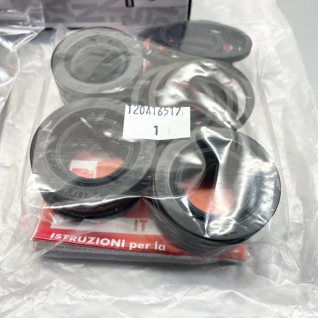 GENUINE NISSAN R35 GT-R GTR Brembo Brake Caliper Seal Over Haul Kit ...