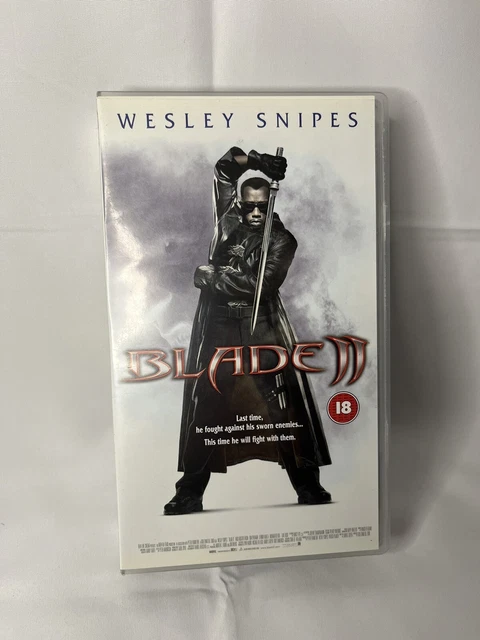 BLADE 2 (VHS, 2002) £4.95 - PicClick UK