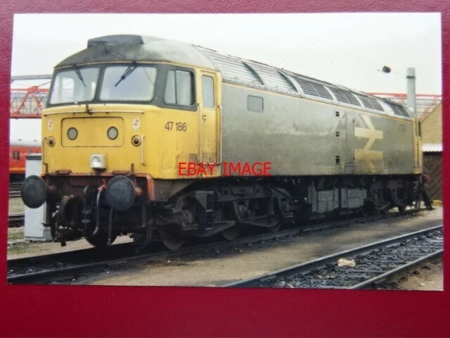 PHOTO BR Class 47 Loco No 47186 At Cambridge 1988 £1.25 - PicClick UK