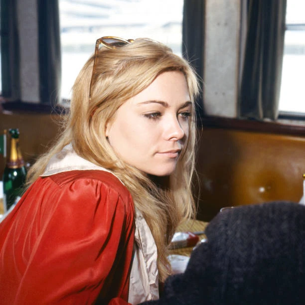 AMERICAN ACTRESS THERESA Russell London England May 6 1979 Old Photo $9 ...