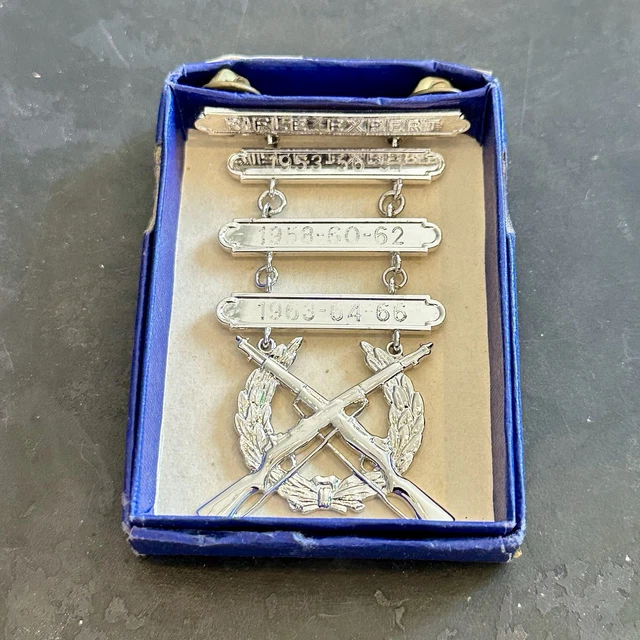 VIETNAM WAR USMC Marine Corps Rifle Expert Badge Sterling Dated Bars ...
