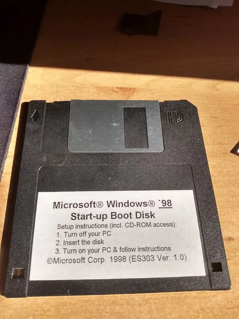 GENUINE VINTAGE COMPUTING Windows 98 Start Up Boot Floppy Disk -1.44 Mb Diskette £11.60 ...