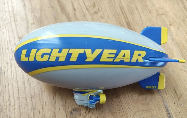 DISNEY PIXAR CARS 3 Al Oft THE LIGHTYEAR BLIMP Deluxe Diecast Airship ...