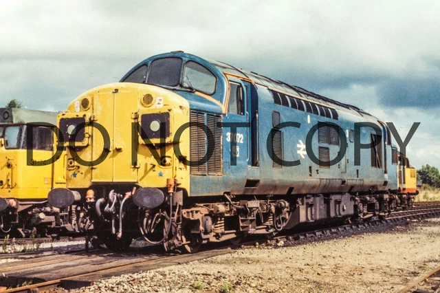 UK DIESEL TRAIN Railway Photograph Of Class 37 37072 Loco. Rm37-276 £1. ...