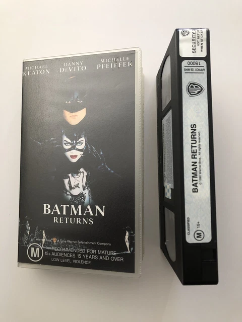 BATMAN RETURNS 1992 VHS Micheal Keaton Danny DeVito Michelle Pfiffer ...