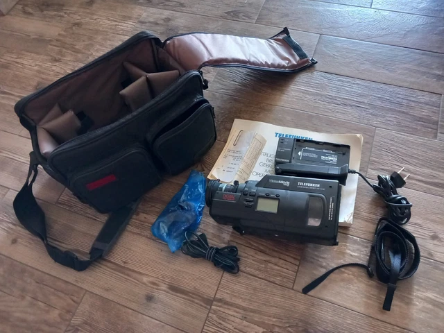 TELECAMERA TELEFUNKEN CAMERA Recorder4400 Movie VHS C Guasta EUR 19,99 ...