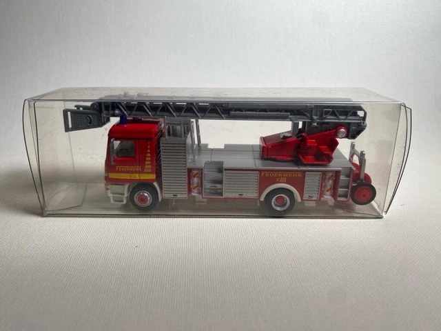 SIKU 1841 MERCEDES Benz Feuerwehrdrehleiter 1:87 neu OVP EUR 15,00 ...